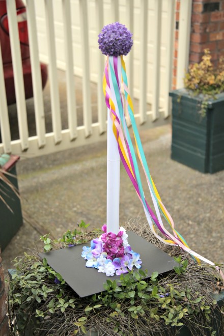 Make a Miniature Maypole Craft · Kix Cereal